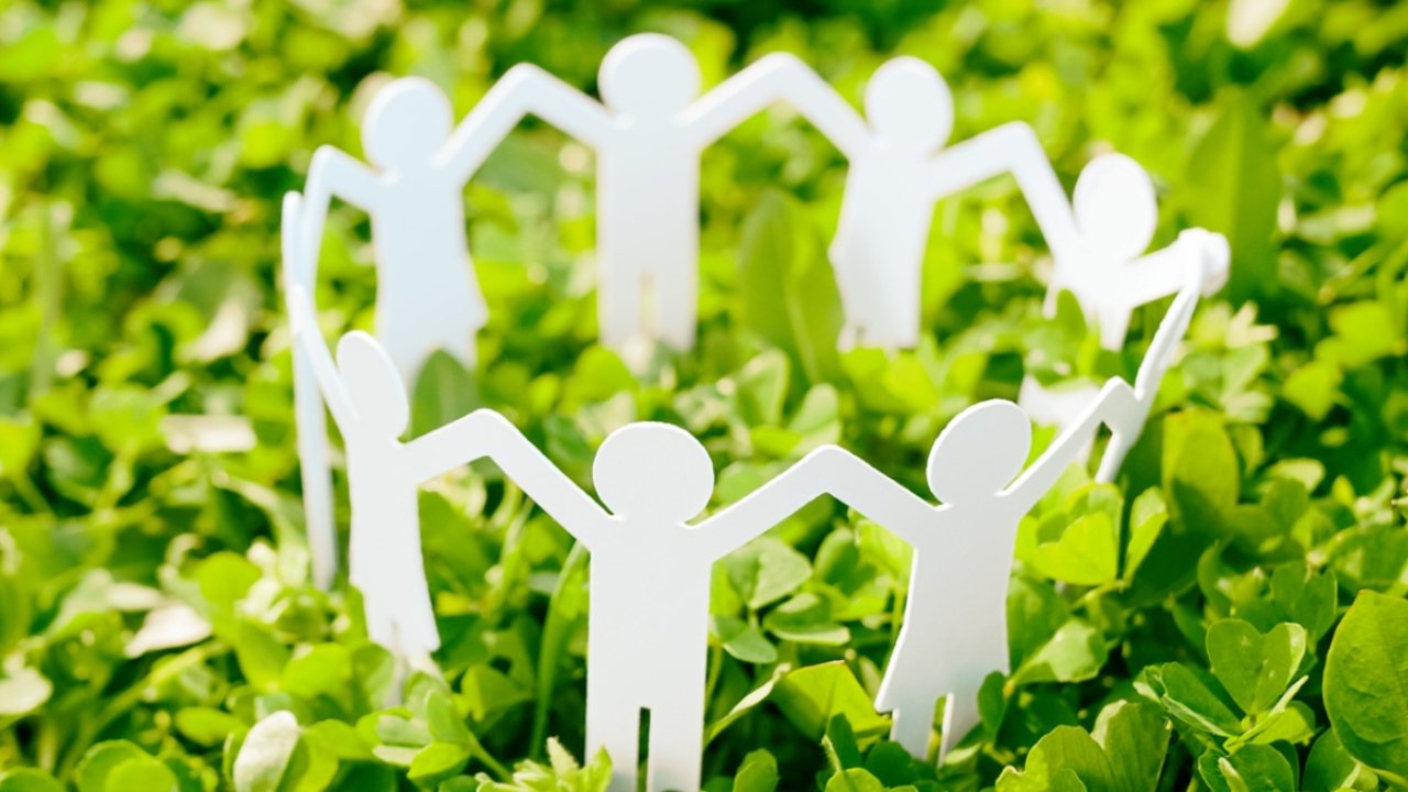 The Role of local Government in Promoting Community Engagement in Urban ...